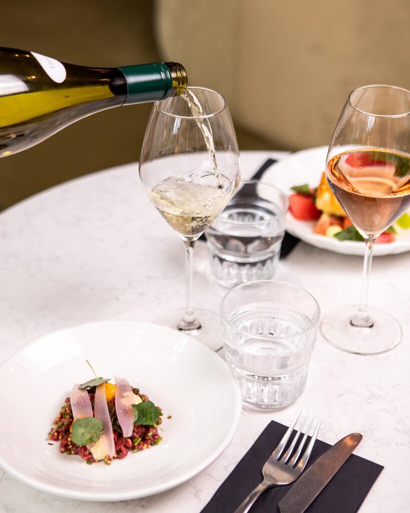 Opas: Nämä ravintolat Naantalissa ovat kesäkaupungin helmiä